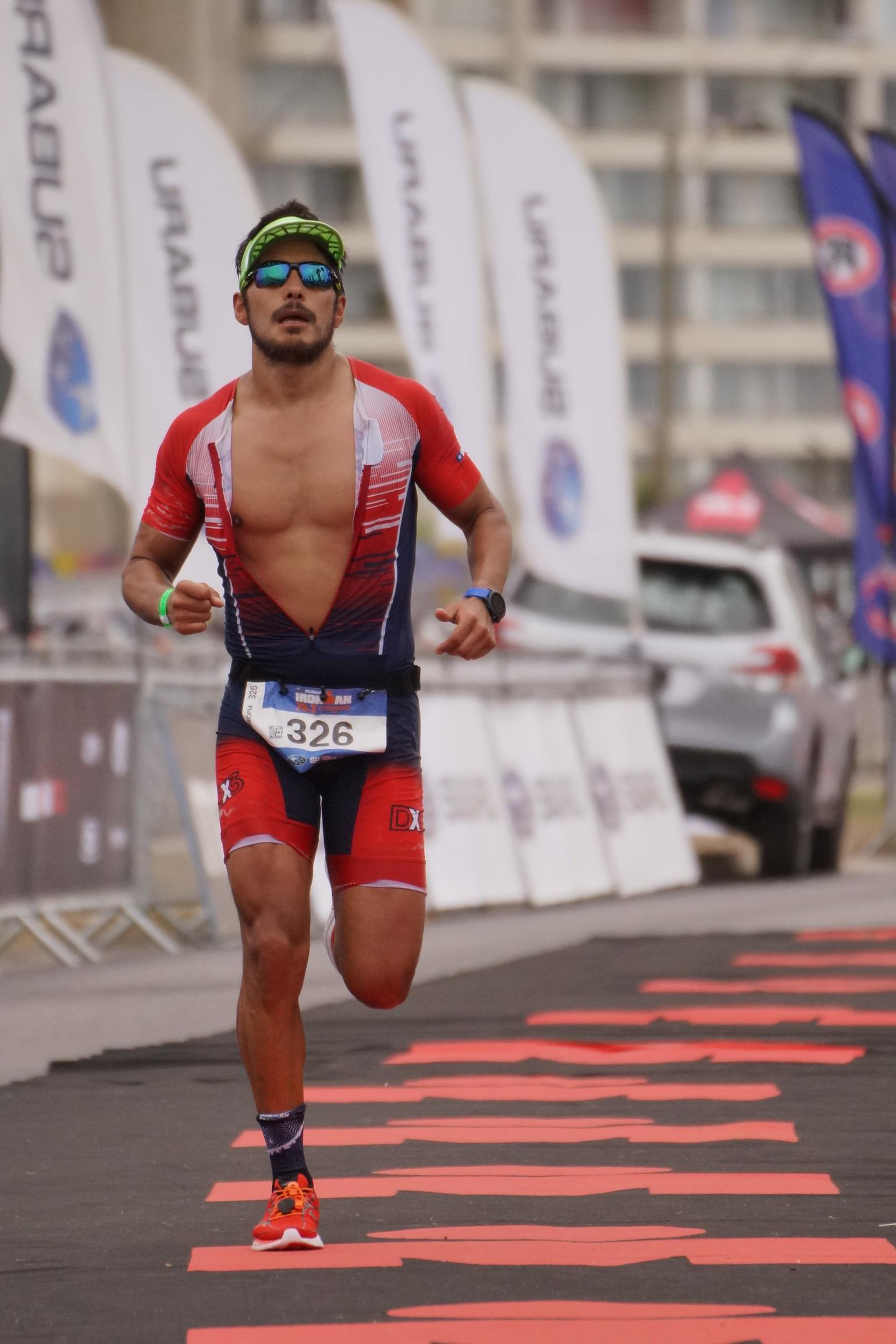 Dr. Héctor Hermosilla, traumatólogo y triatleta: Cruzar la meta es la ...