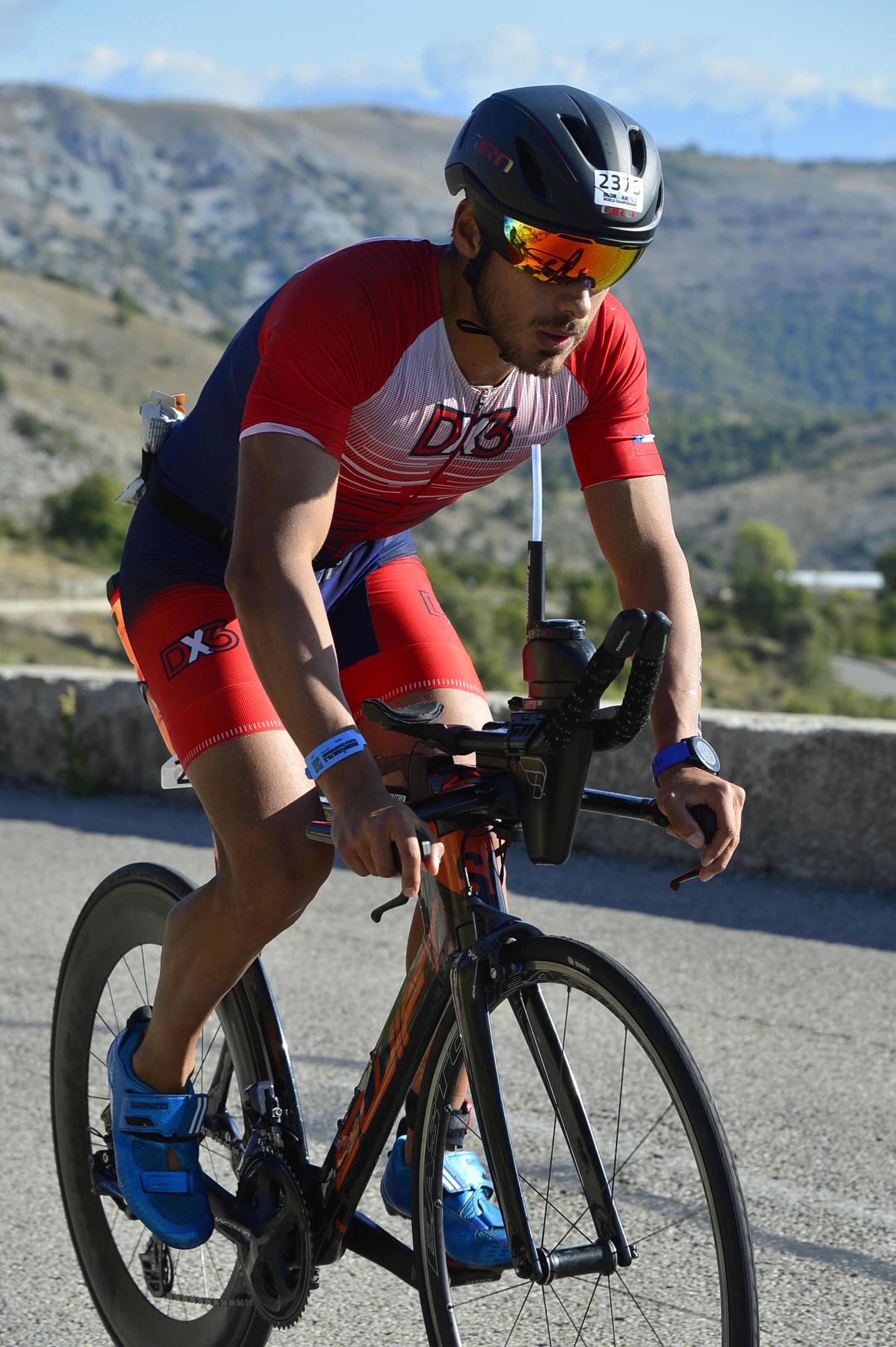 Dr. Héctor Hermosilla, traumatólogo y triatleta: Cruzar la meta es la ...